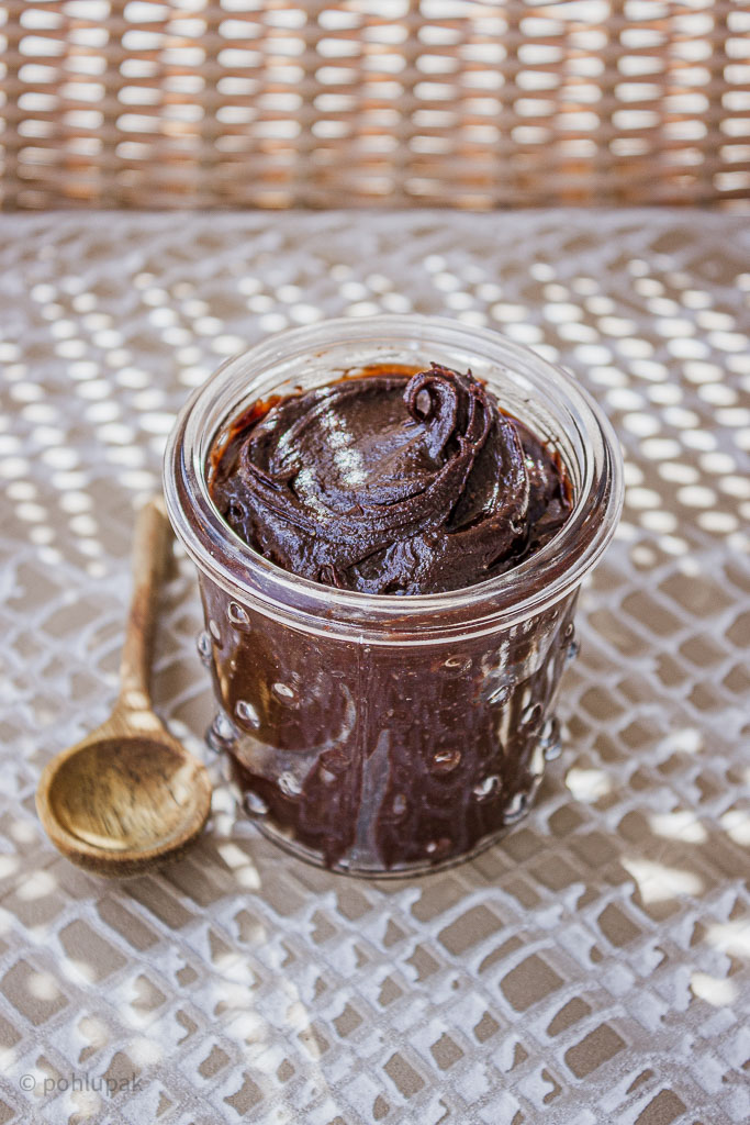 Домашна веган нутела (3 минути, 5 продукта)