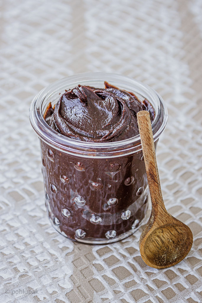 Домашна веган нутела (3 минути, 5 продукта)